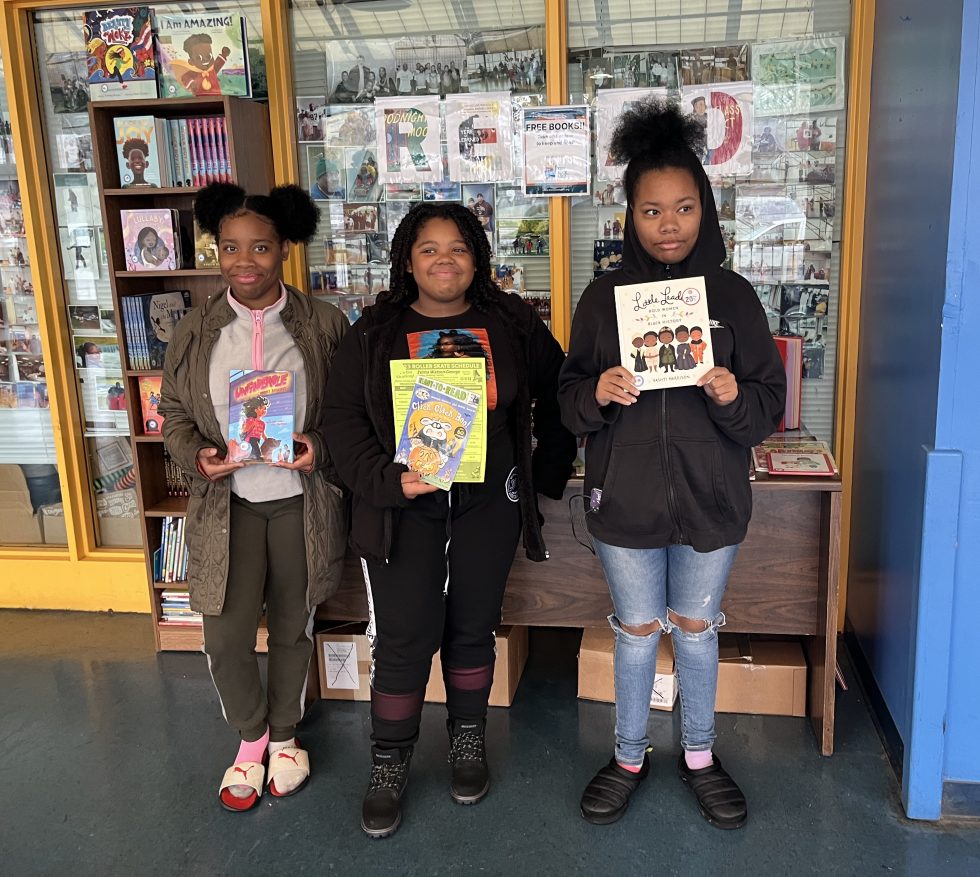 Community Bookshelves | Kids' Book Bank